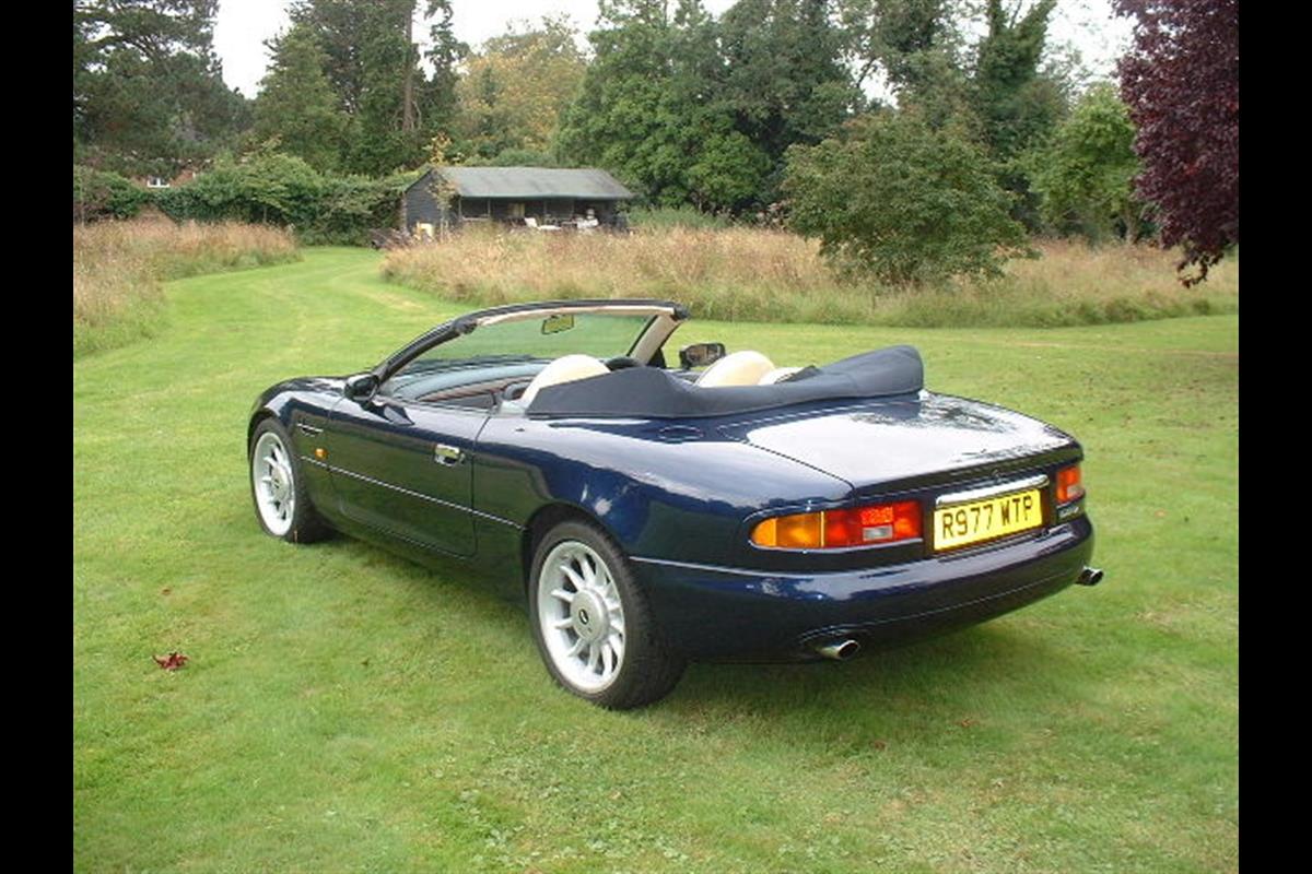 Aston Martin+DB7